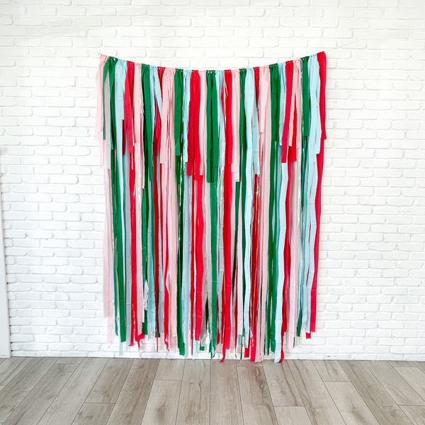 Holiday Fringe Backdrop| Christmas – Partyinapinch